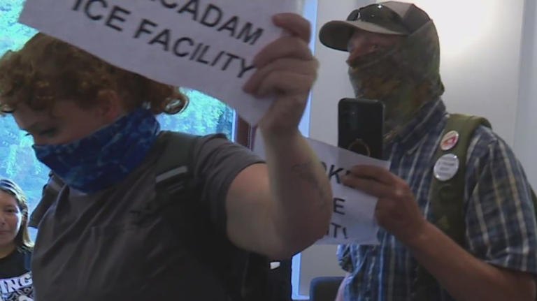 Portland city council adopts budget after contentious meeting featuring ...