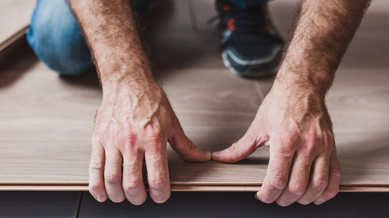 Click-lock flooring problems you should know about before using it in ...