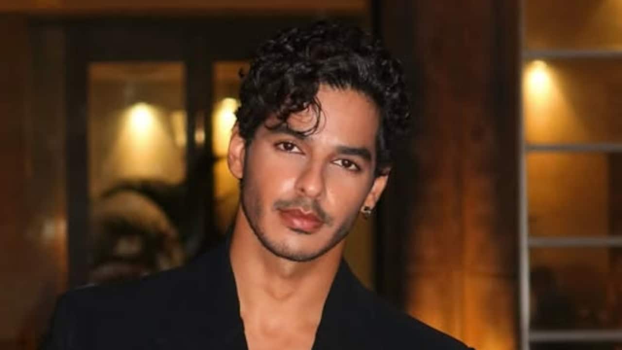 Ishaan Khatter's response to fan's religion question is going viral ...