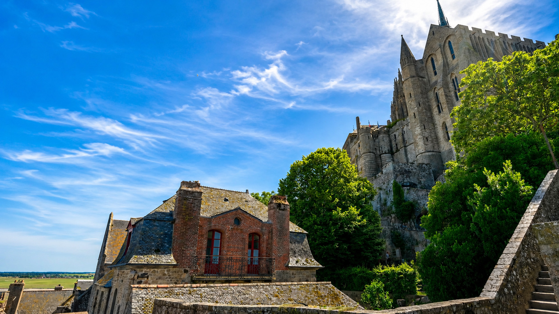 Mont Saint Michel cattura lo spirito della Francia medievale (4K)