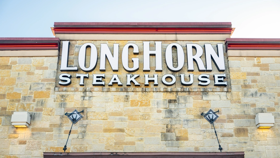 6 insider tips for dining at LongHorn Steakhouse