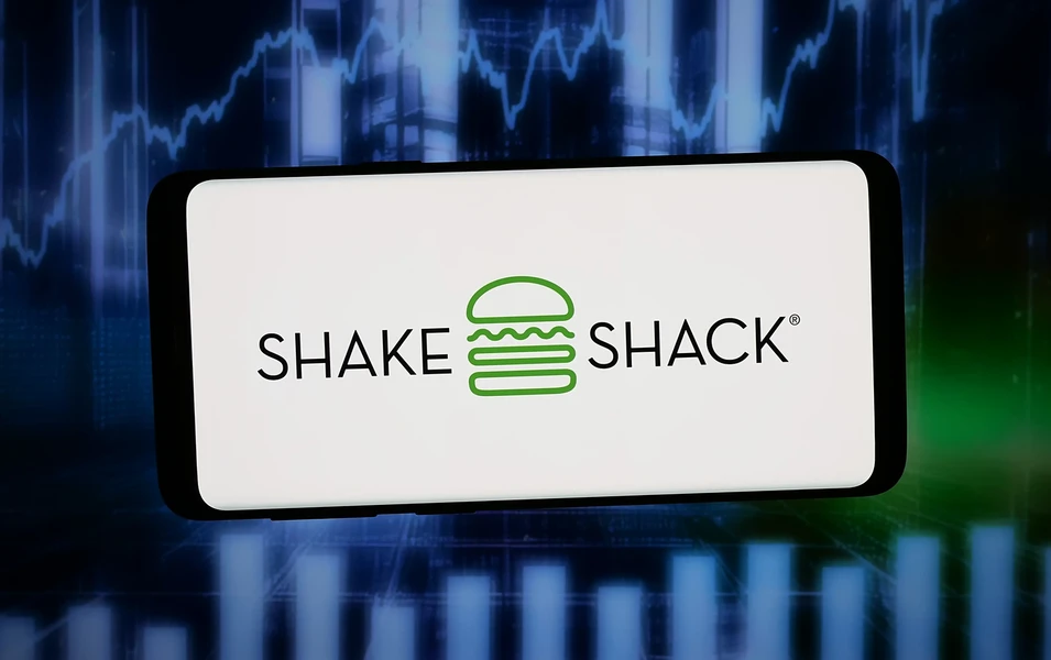 Shake Shack offers mid-tier burger prices and top fry value