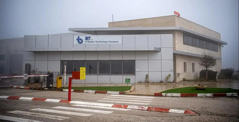 The BTL plant in Nahariya will close and 450 employees will be laid off