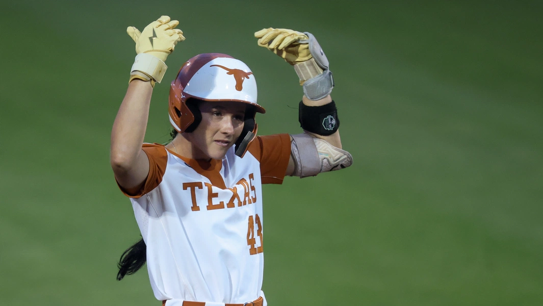 Texas lands top transfer Isa Torres in major roster boost