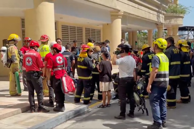 Thick smoke forces evacuation of Quezon City condo building