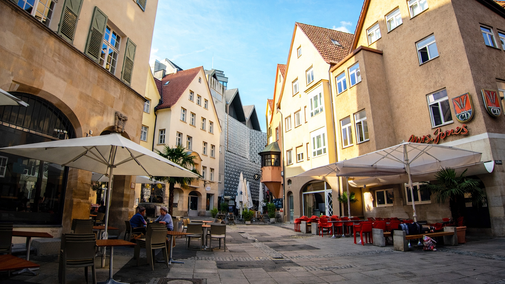 Discovering Stuttgart on a peaceful weekend morning (4K)