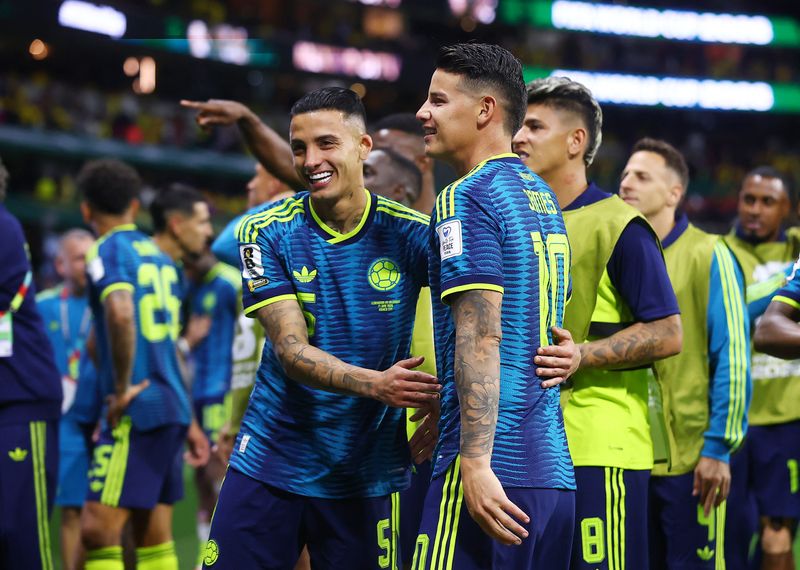 Ciudad de México se tiñe de amarillo con la llegada de los hinchas ...