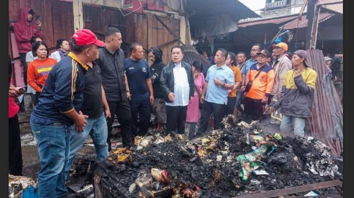 Suasana terkini kebakaran di Medan Johor, api masih terlihat besar ...