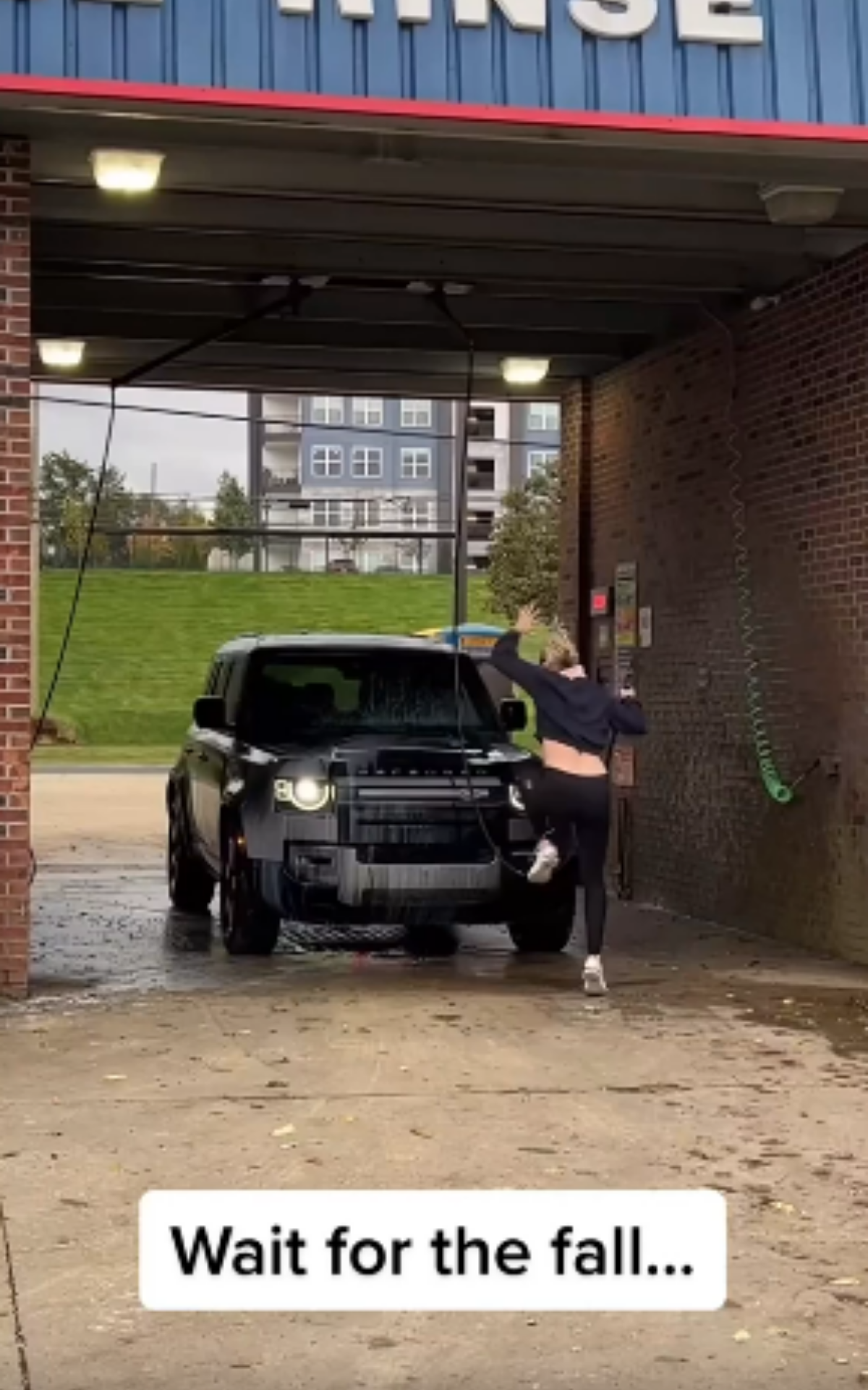 Car wash surprise moment: What happened during this prank