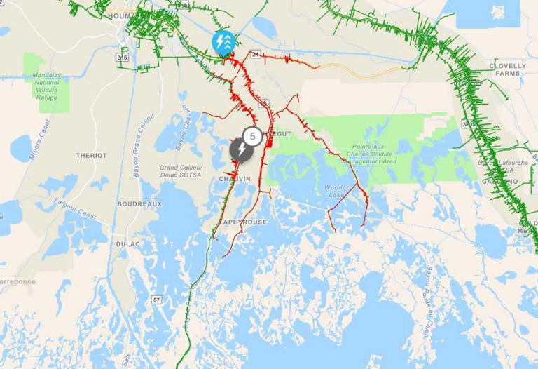 Live map: Arthur's rainbands bring strong storms that knock out power ...
