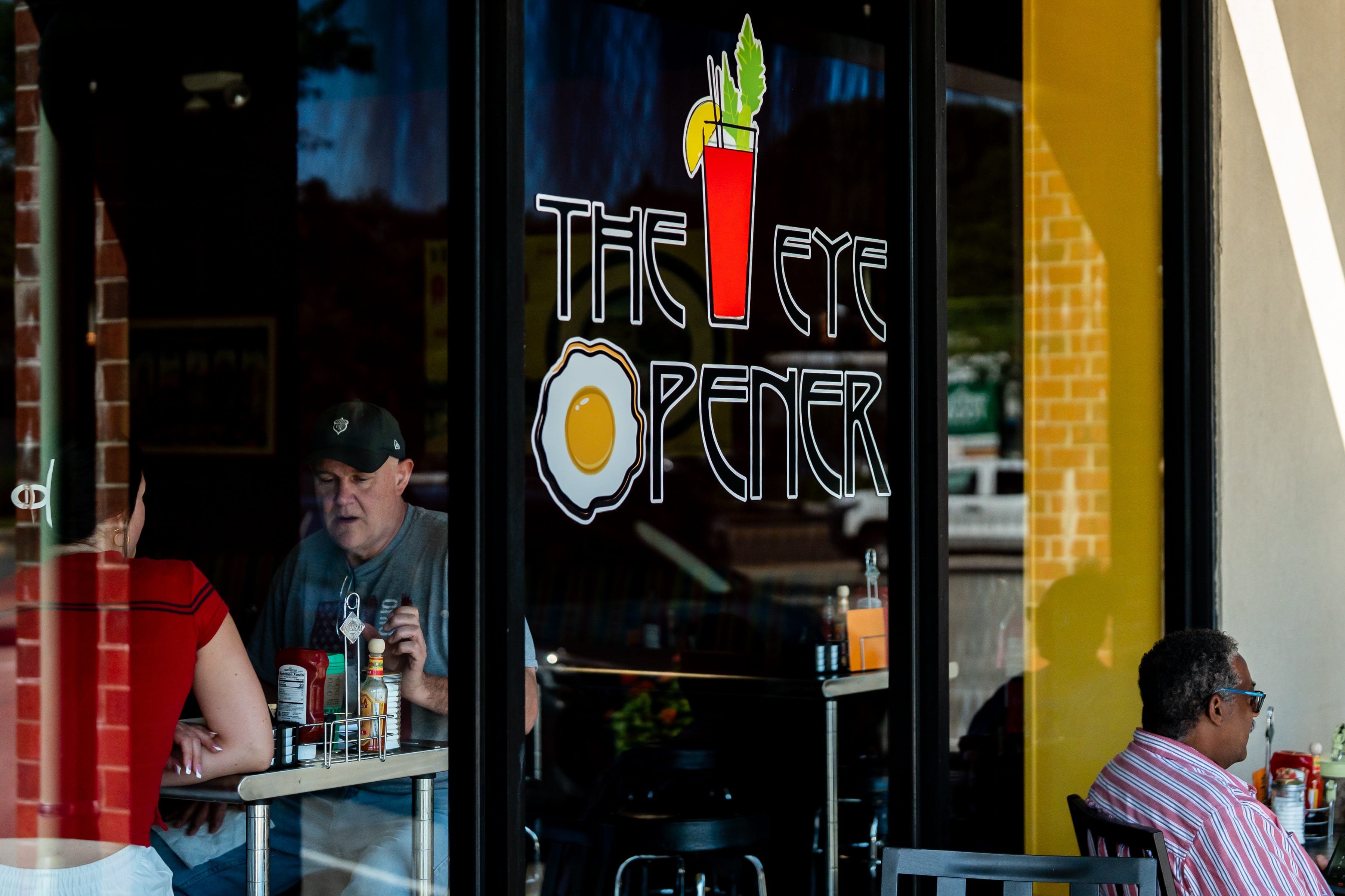 Eye Opener eatery cuts back to 5 days amid economic difficulties