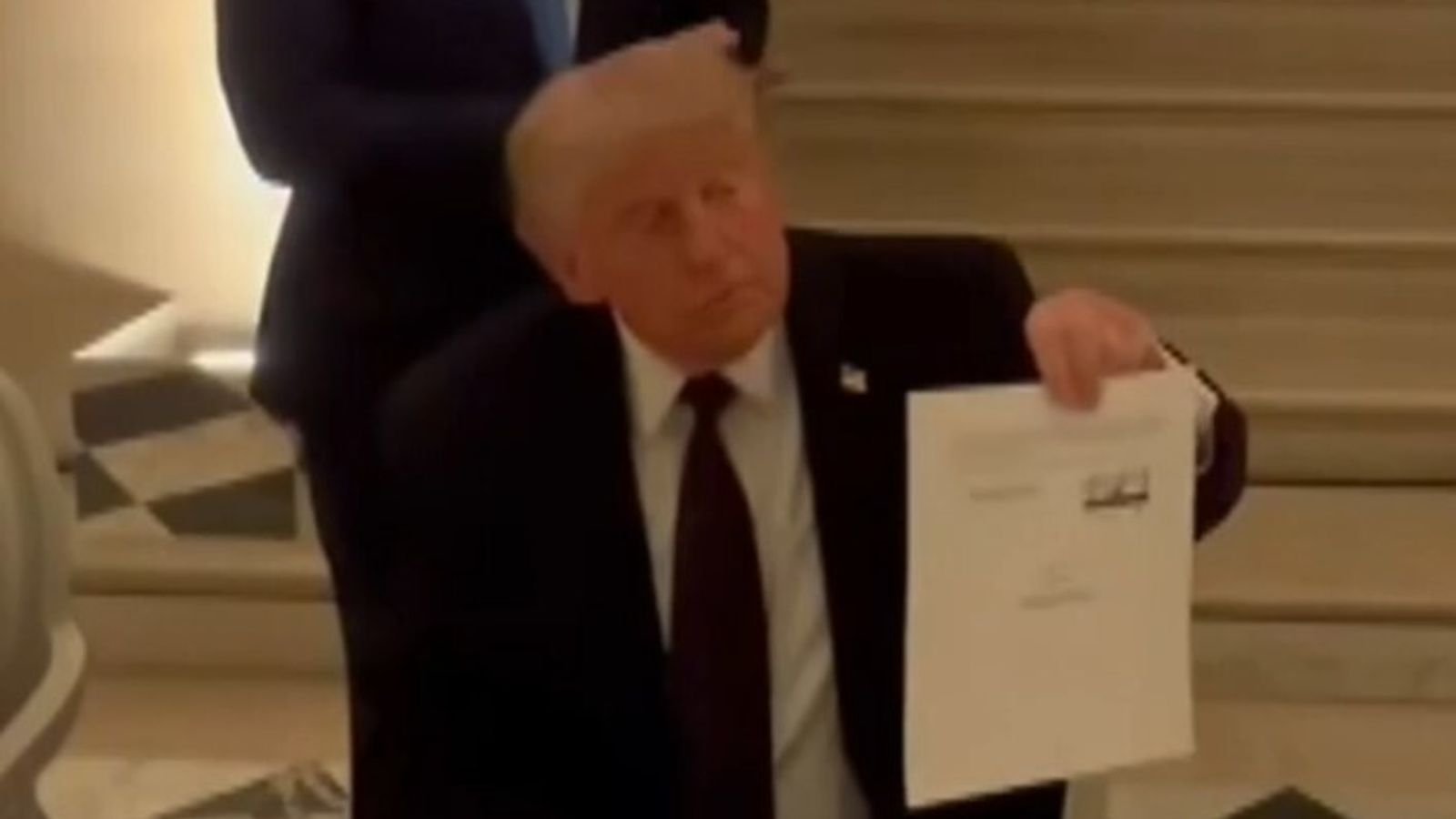 Iran deal signed at dinner table in historic French palace