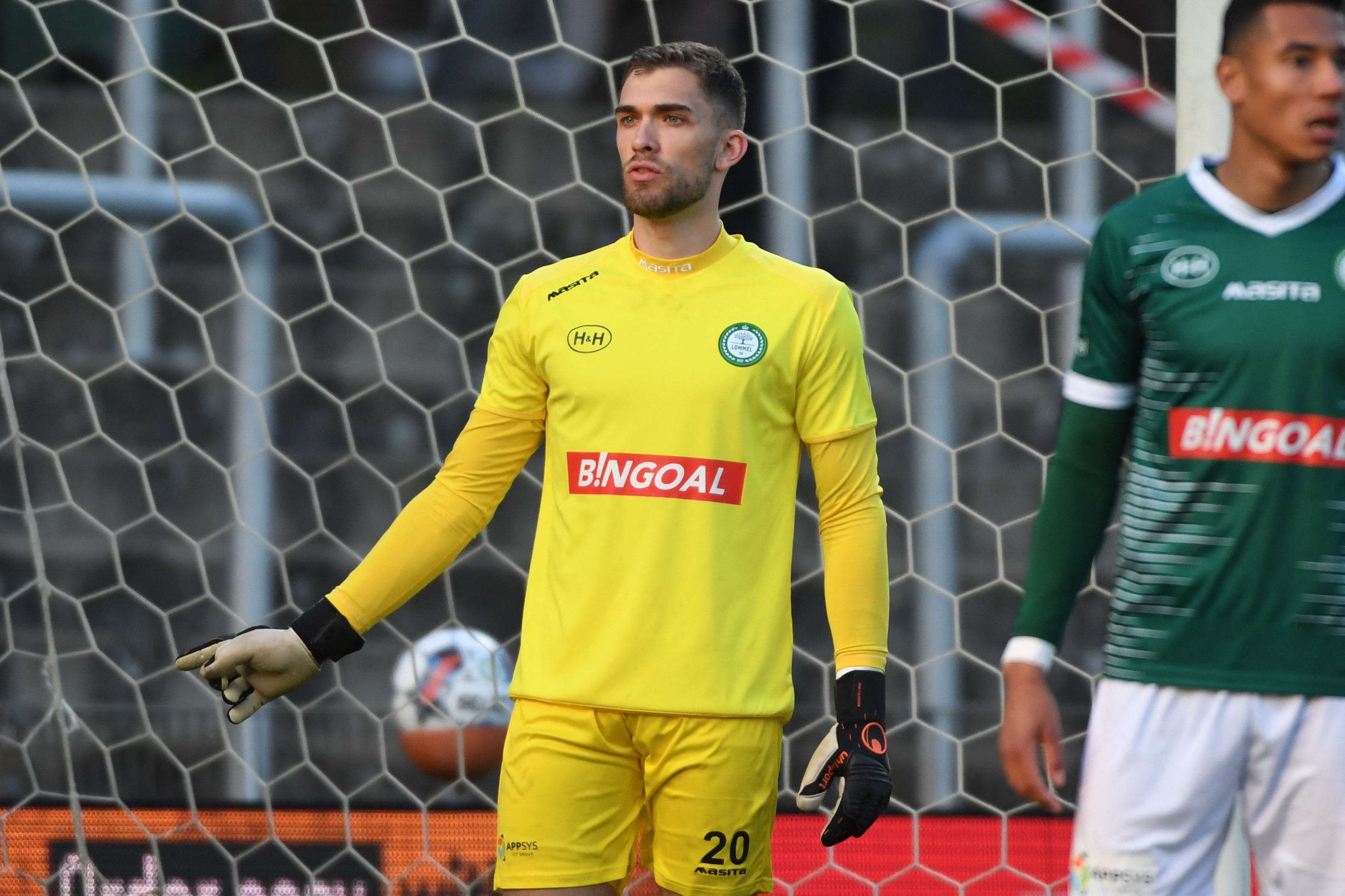 Ex-Rangers duo in return link, Celtic miss out on key target, Aberdeen ...