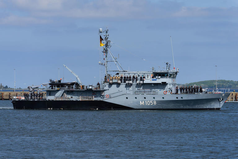 Germany 'ready' for Hormuz mission as minesweeper heads to Red Sea