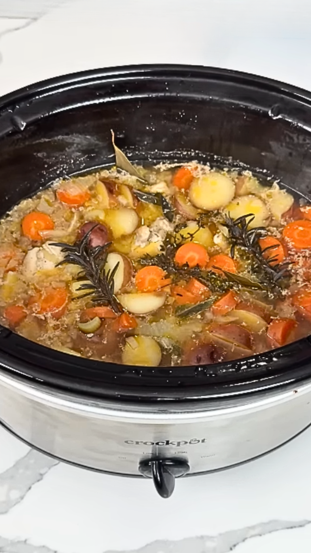 Hearty chicken stew recipe for cozy meals