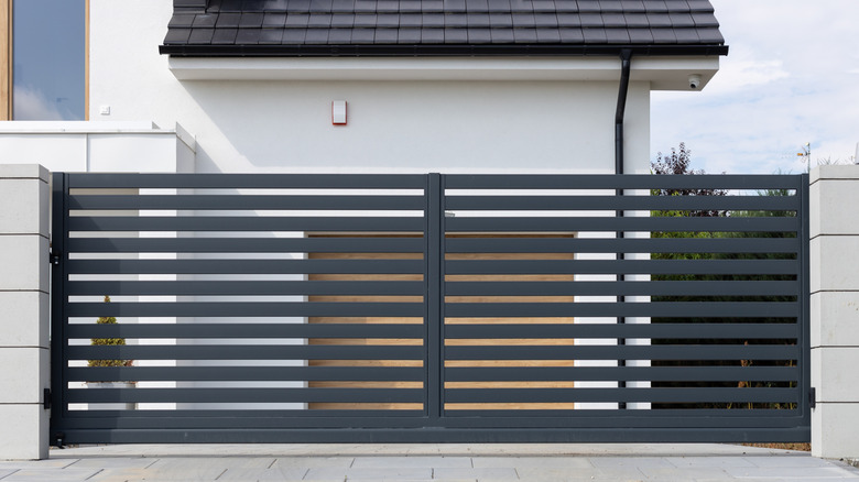 Vertical vs. horizontal fence slats: How to make the right choice for ...