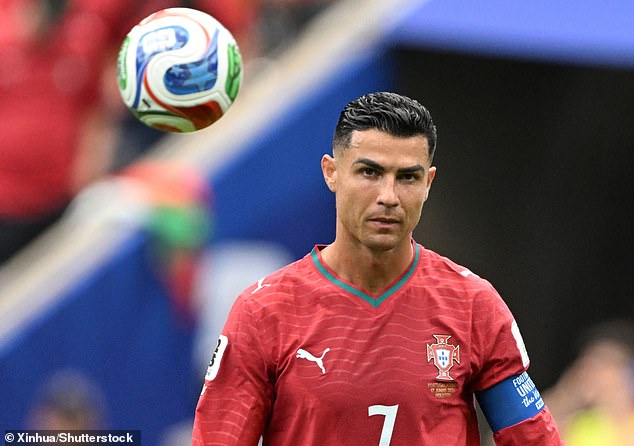 Cristiano Ronaldo's sister backs attack on Bruno Fernandes as reports ...