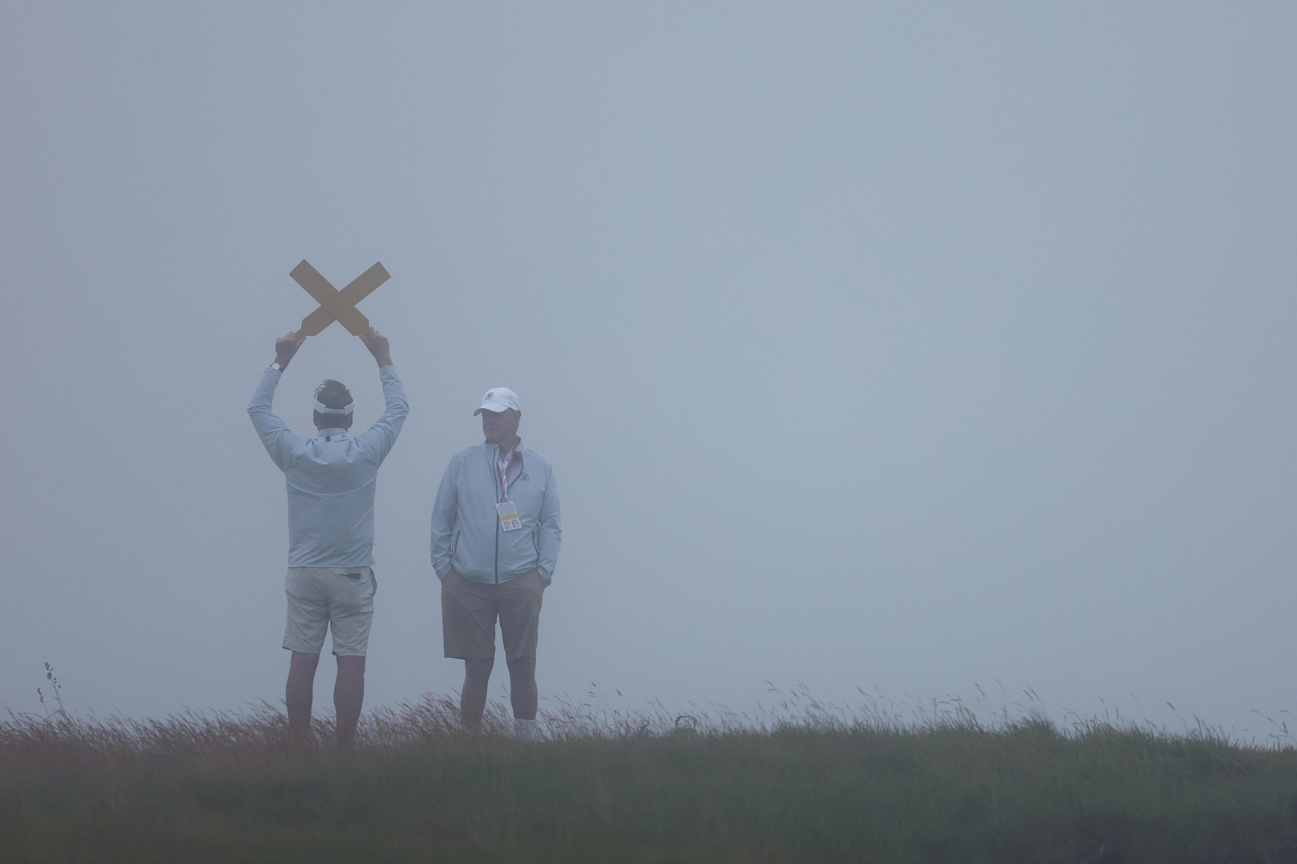 Early fog delay halts play Thursday morning at US Open