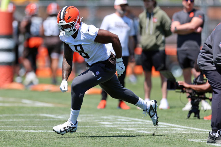 How Jared Verse is already showing signs of topping Myles Garrett in ...