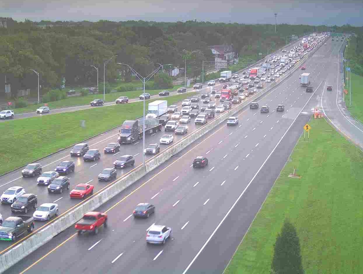 I-70 west closed for crash on Columbus' Near East Side