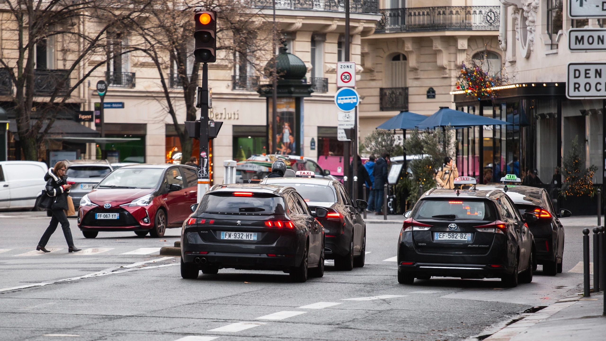 Pollution à l’ozone : stationnement résidentiel gratuit ce jeudi à Paris
