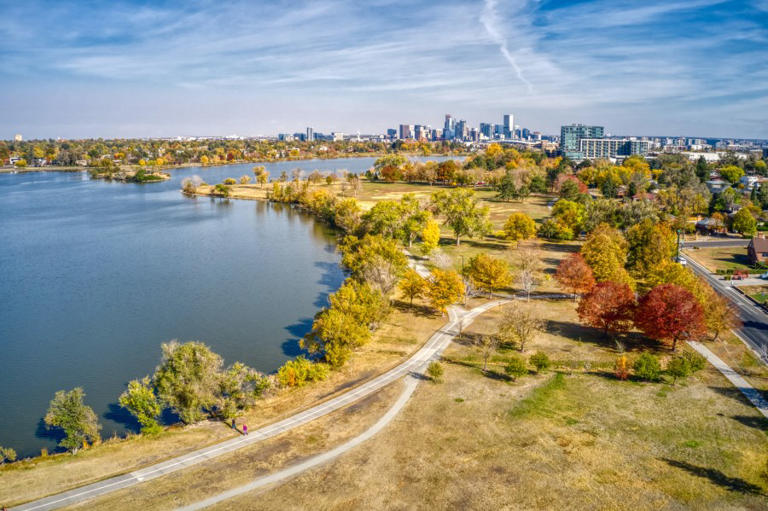 Denver weather: Warm temps and sunny skies