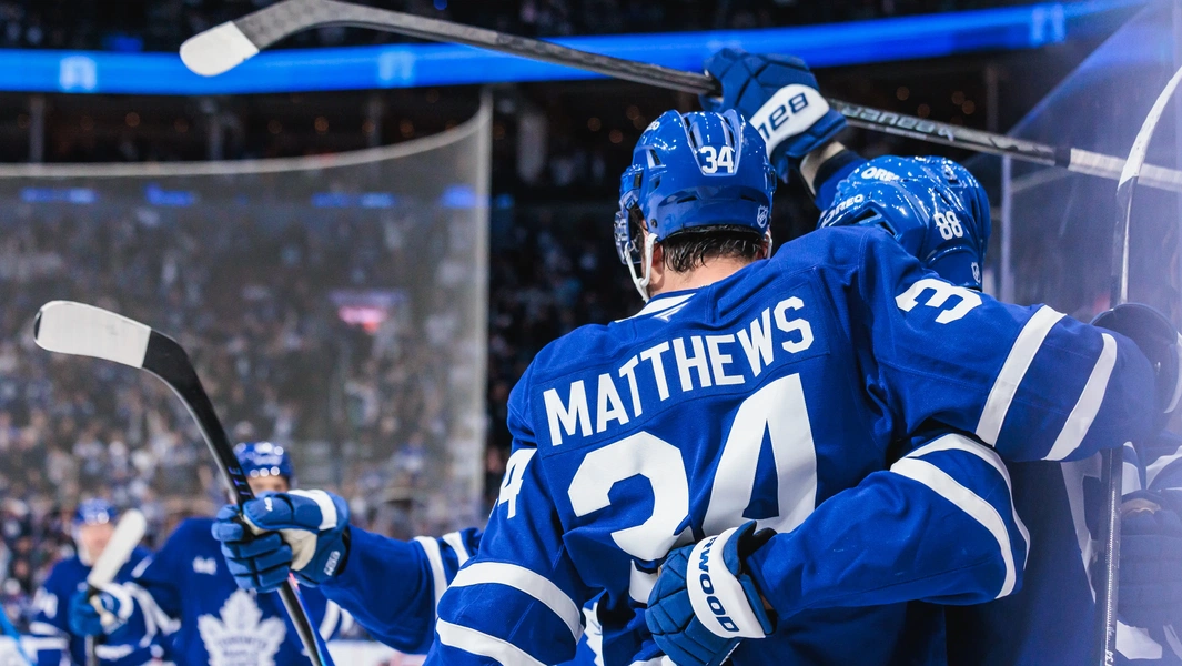 Maple Leafs weigh McKenna vs. Stenberg for top draft pick