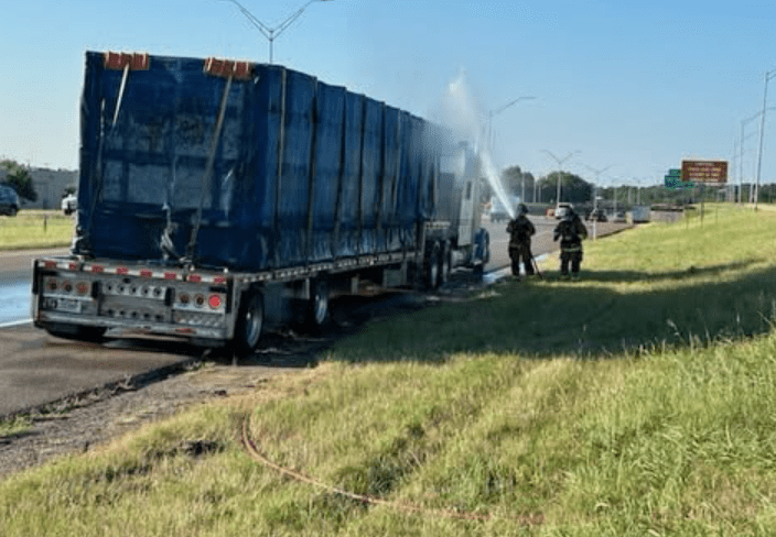 OKCFD uses water to cool truck carrying bees after it broke down on I-35