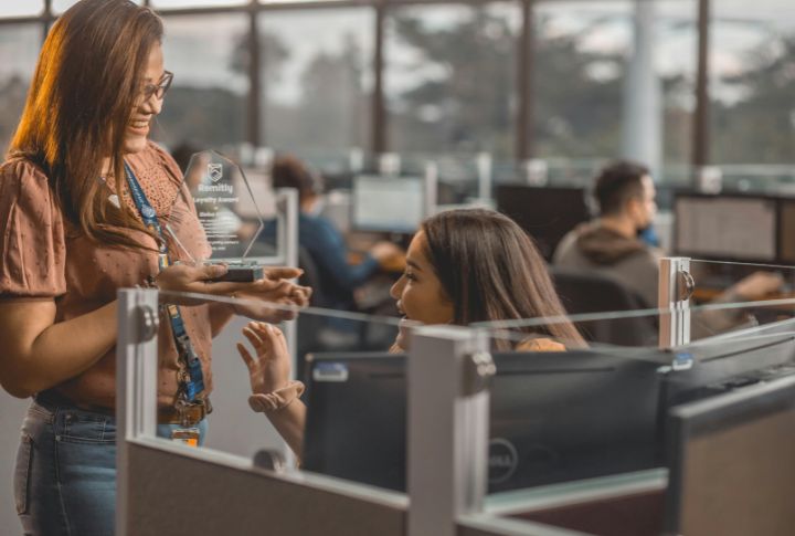 30 lessons for navigating workplace challenges