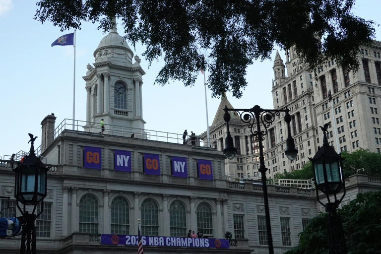 New Yorkers are set to fete the Knicks with a ticker-tape parade