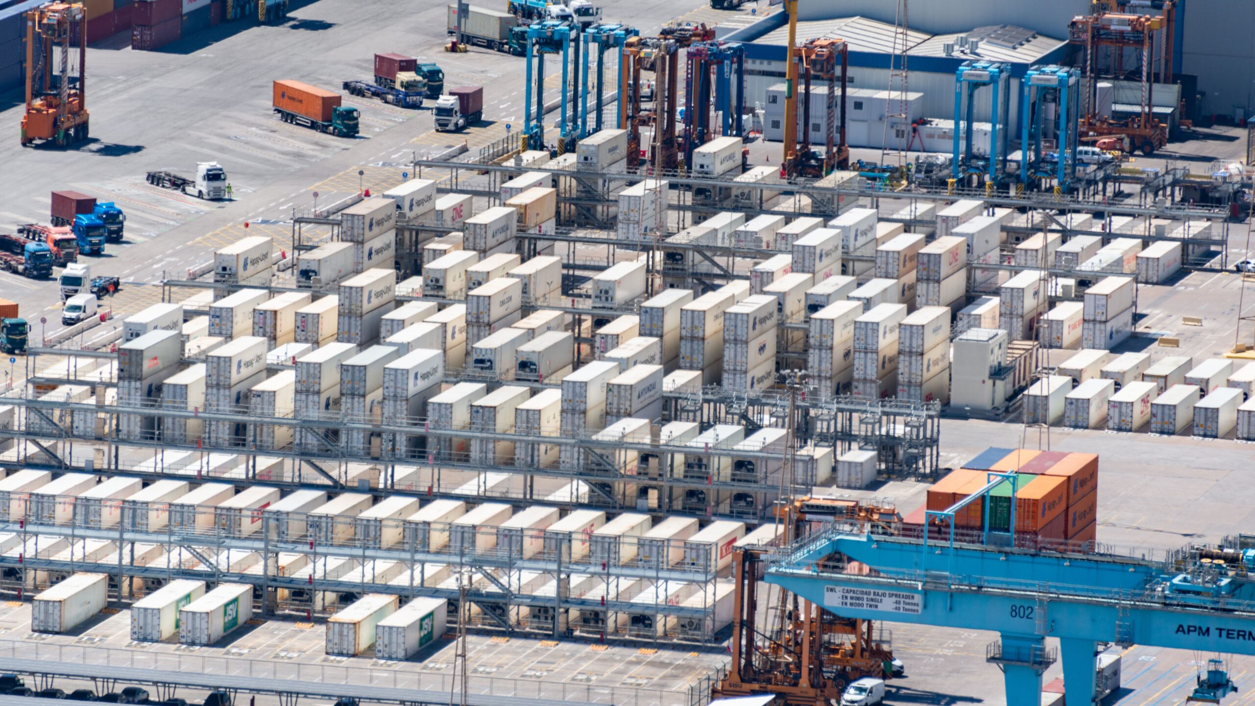 10 biggest logistics industry problems and how to solve them