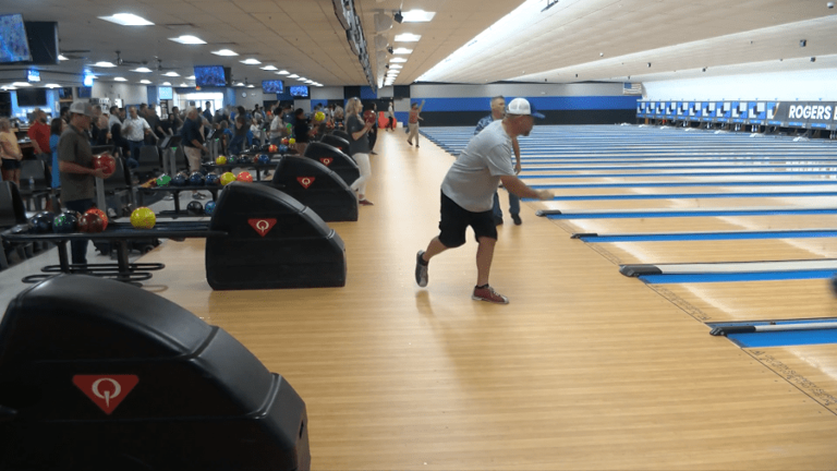 Springdale Chamber of Commerce hosts Bowling for Business networking event