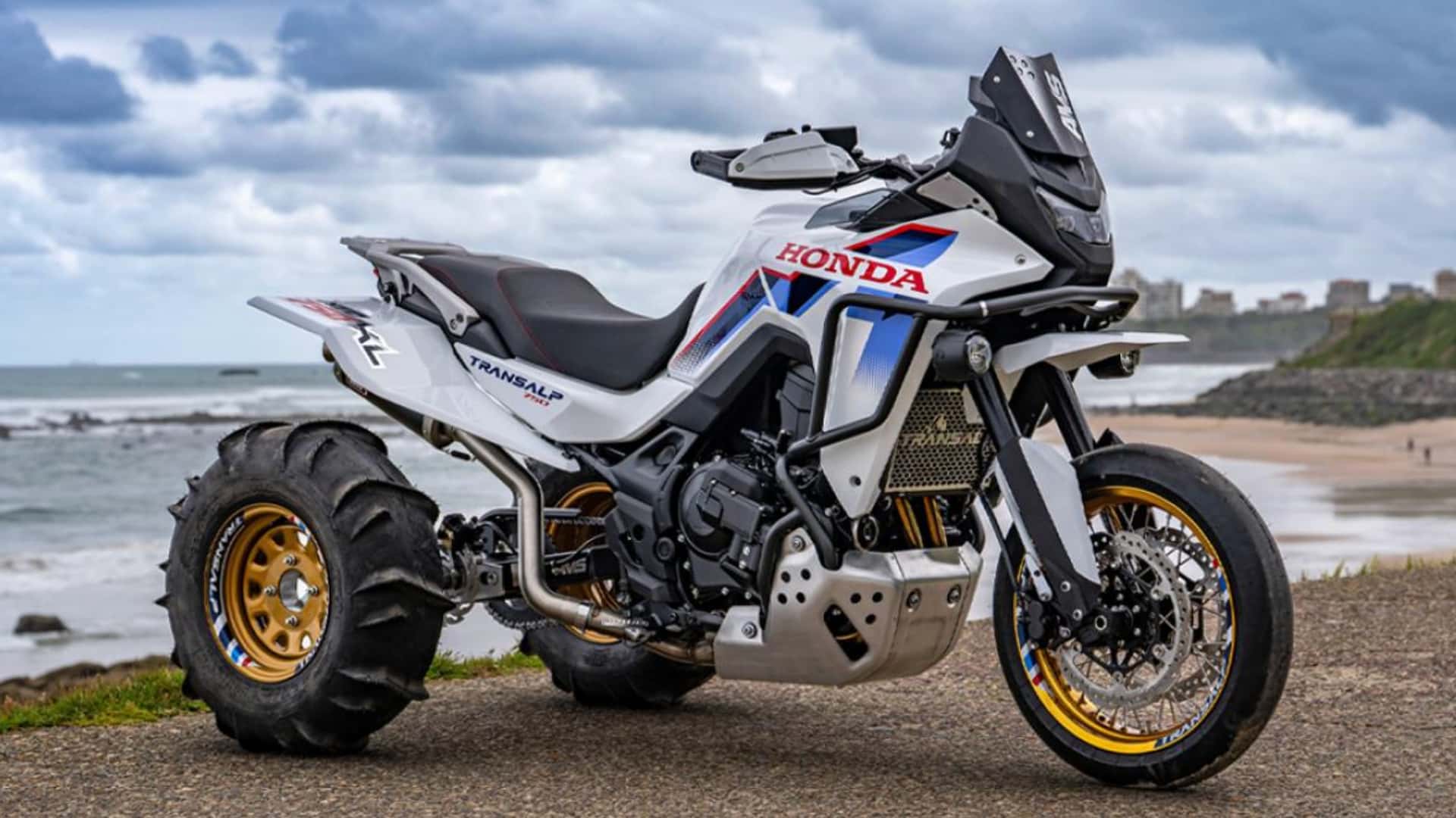 This custom Honda off-road trike is awesome and terrifying