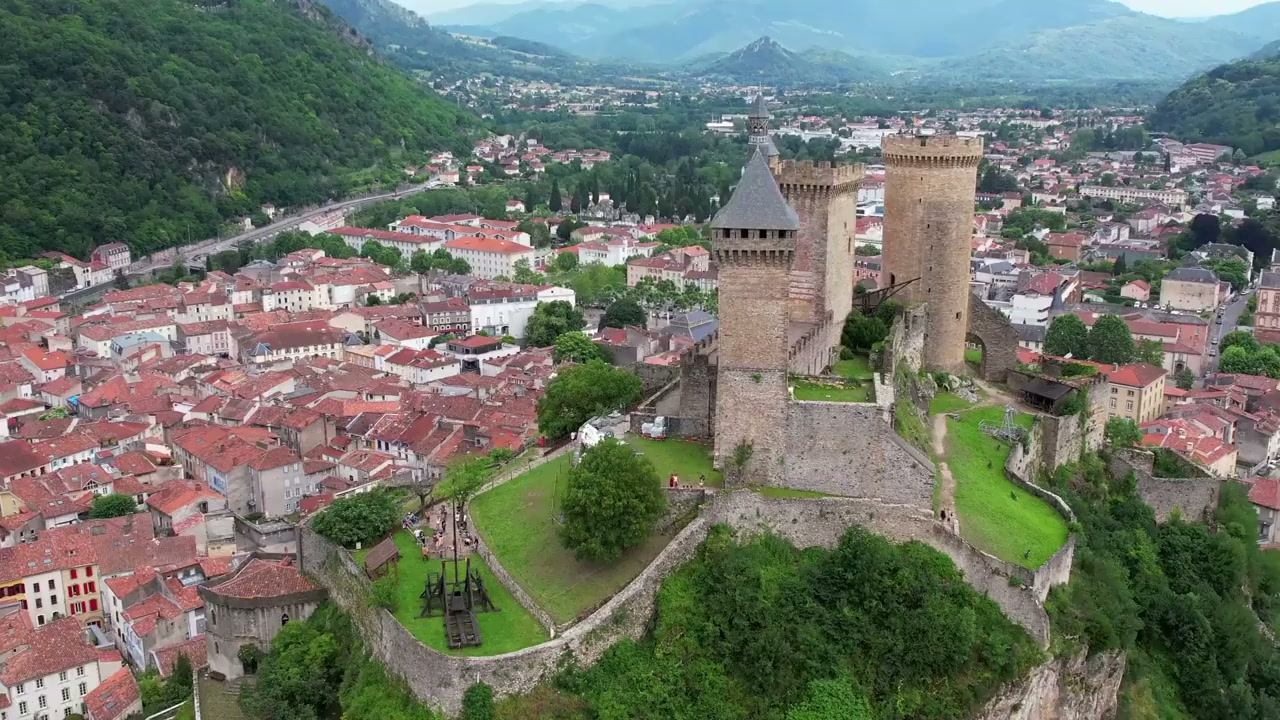Drone captures timeless charm of southern France's Foix