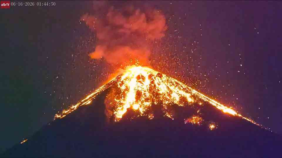 Watch a volcanic shockwave hit the camera after a massive eruption