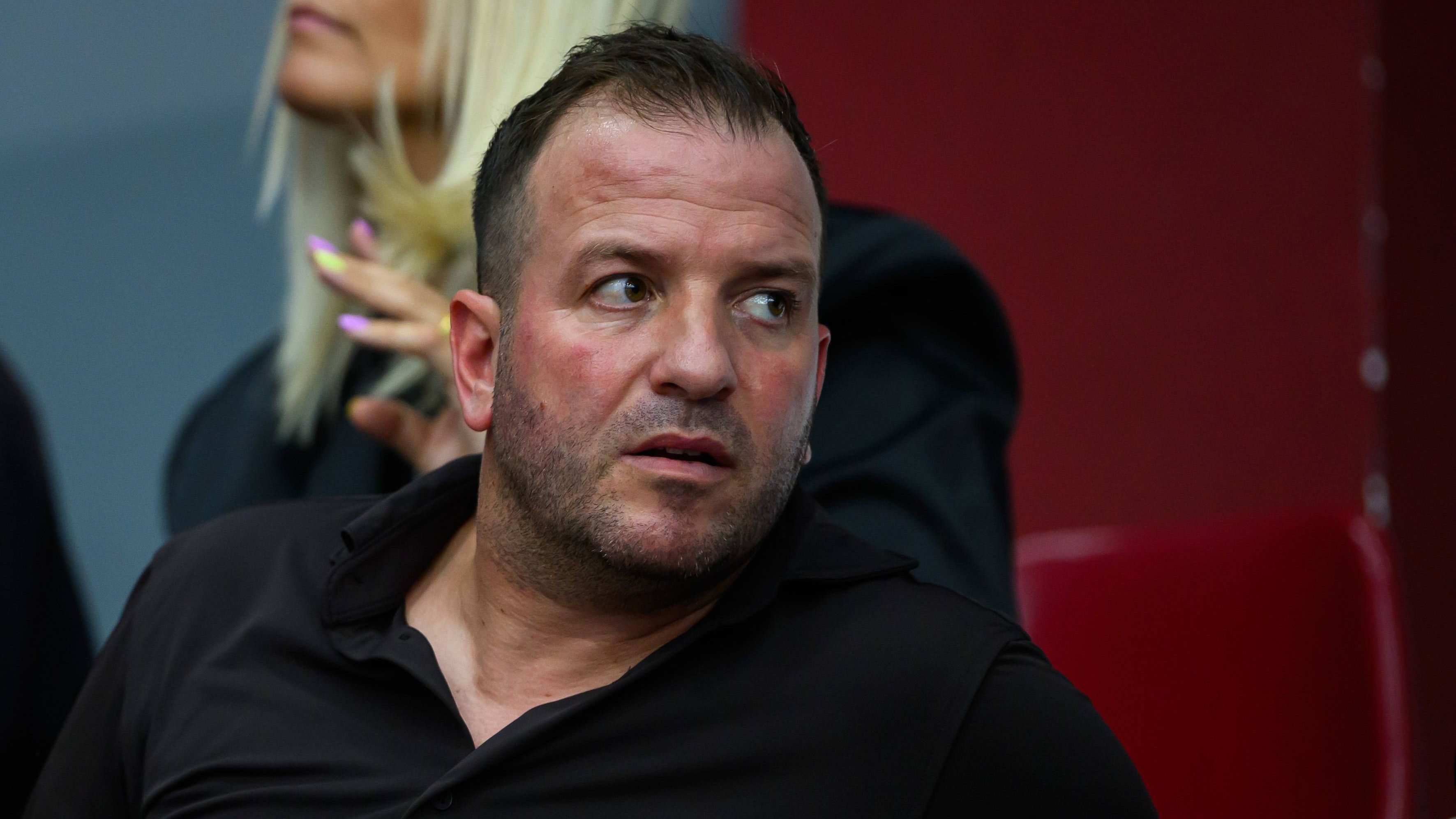 Dit doet de NOS met Rafael van der Vaart na grapje over spelers Japan ...