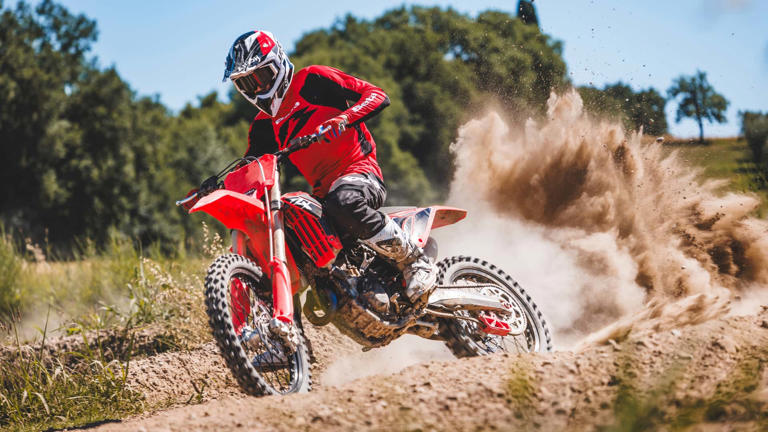 Beta unveils its updated motocross range. And there's a new four-stroke