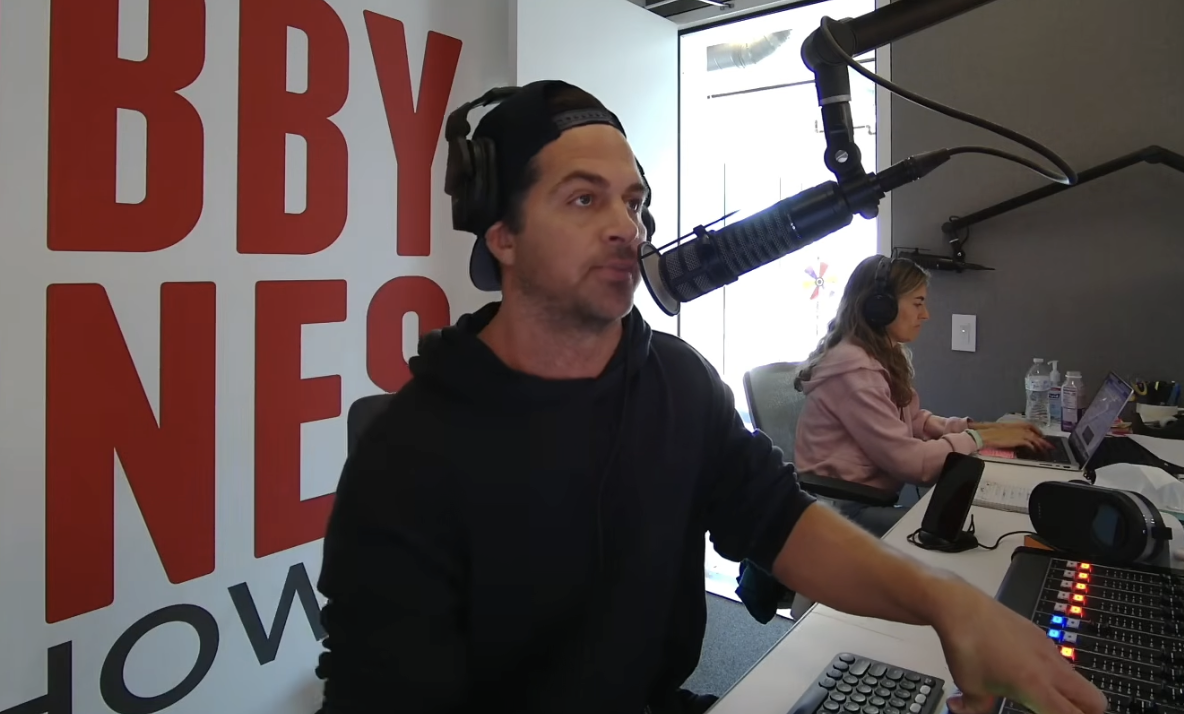 Raymundo Tries To Convince Show To Buy Into Car Drawing