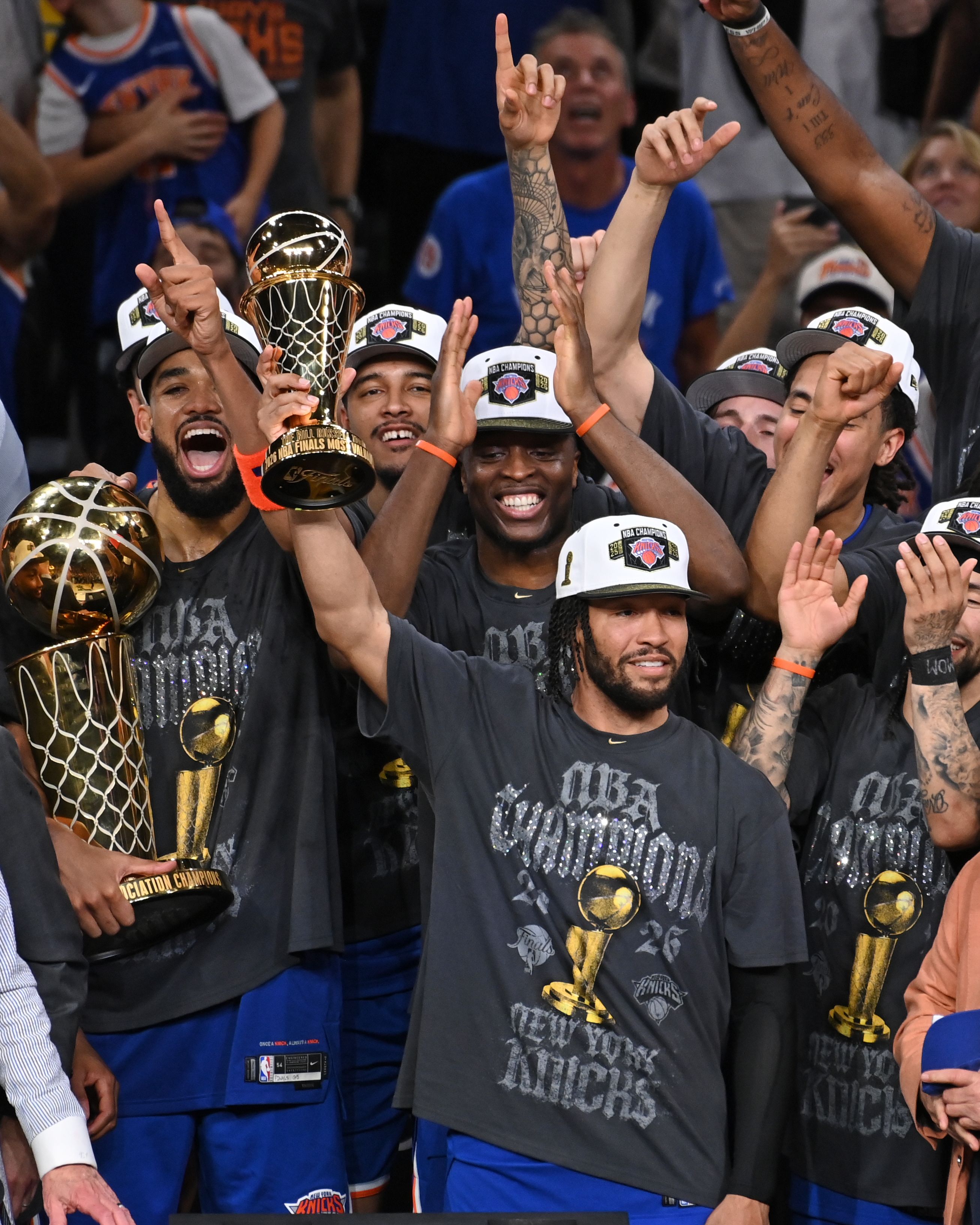 How the Knicks’ bedazzled Nike NBA champions T-shirt got made