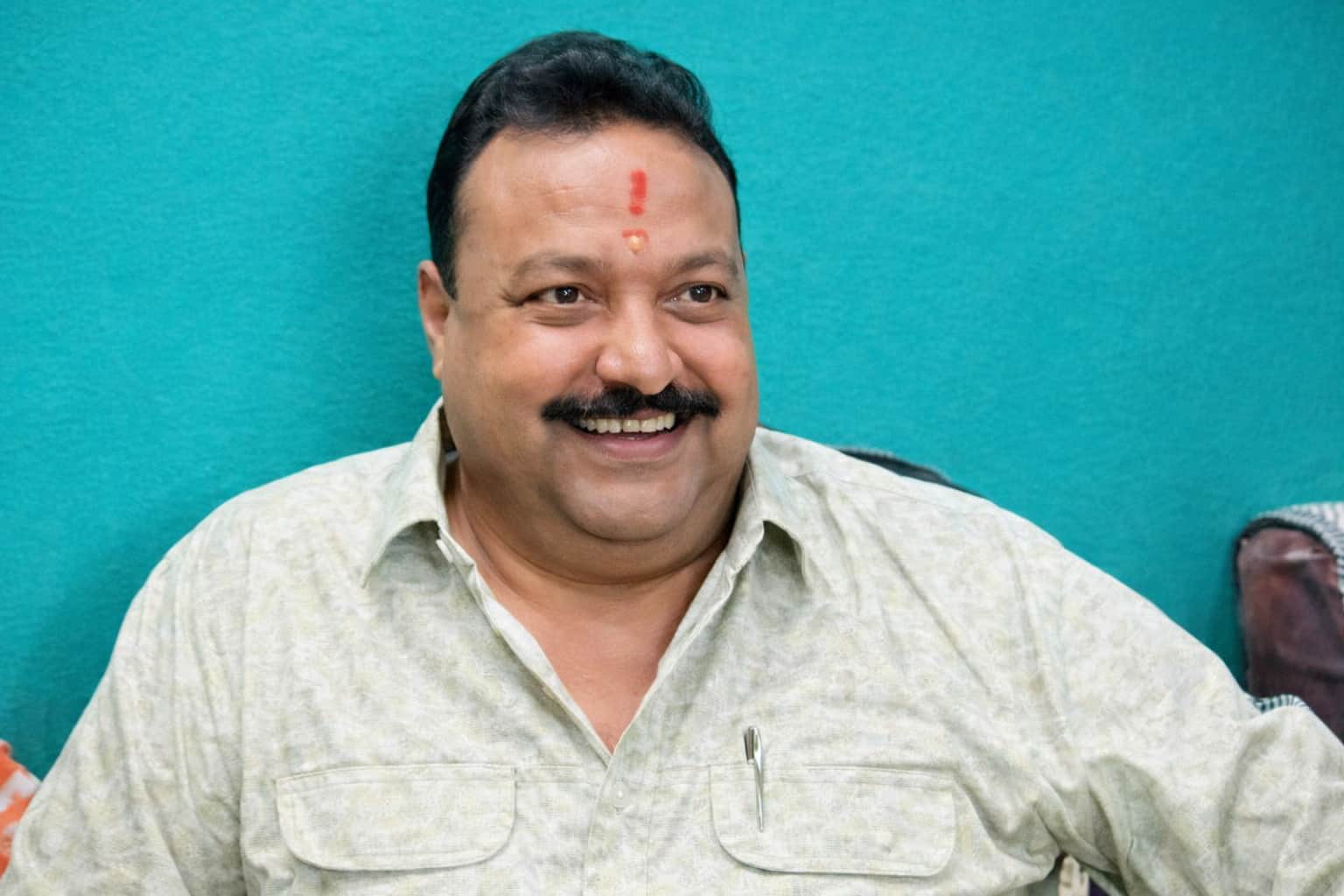 Chhattisgarh BJP leader burnt alive in SUV as sand mining dispute turns ...