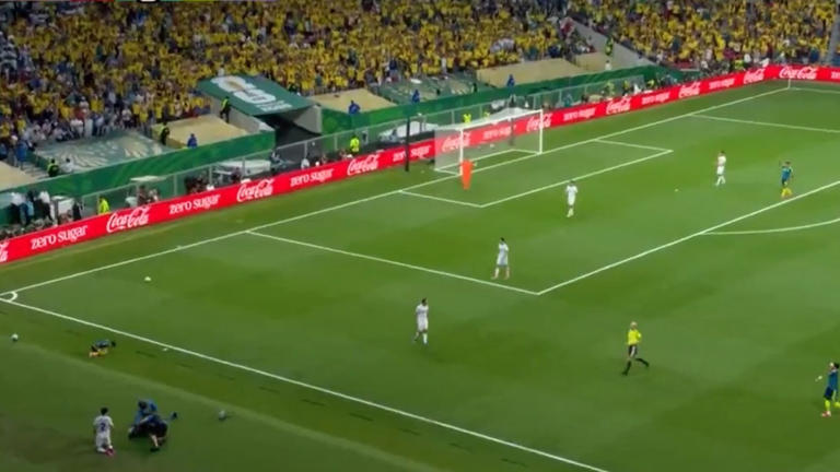 World Cup 2026: Total wipeout! Uzbekistan’s center back takes out ...