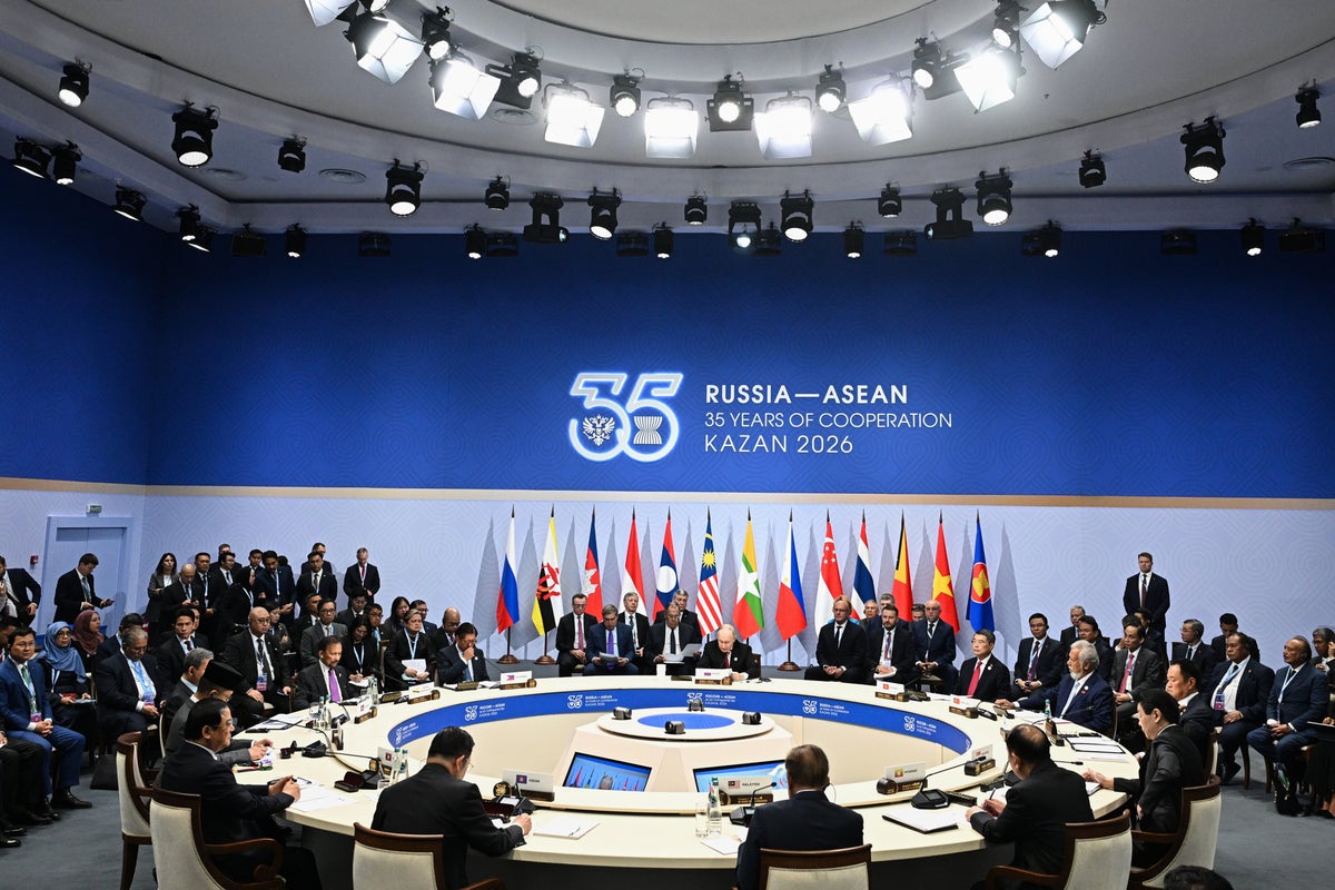 Putin y líderes del sudeste asiático acuerdan reforzar lazos en cumbre ...