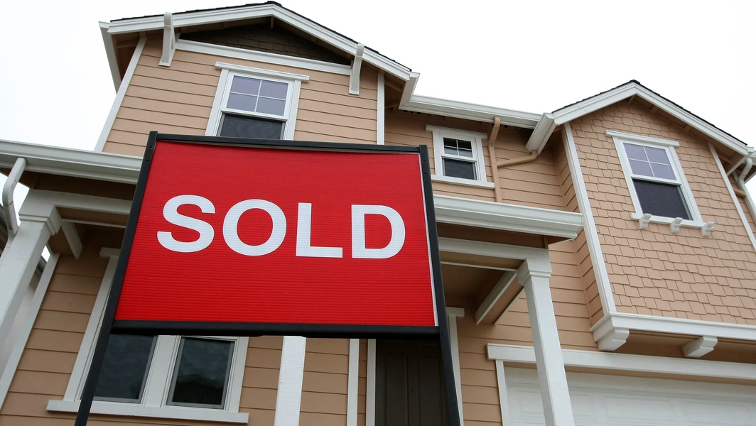 Pending home sales jump 4.8% in May despite high rates