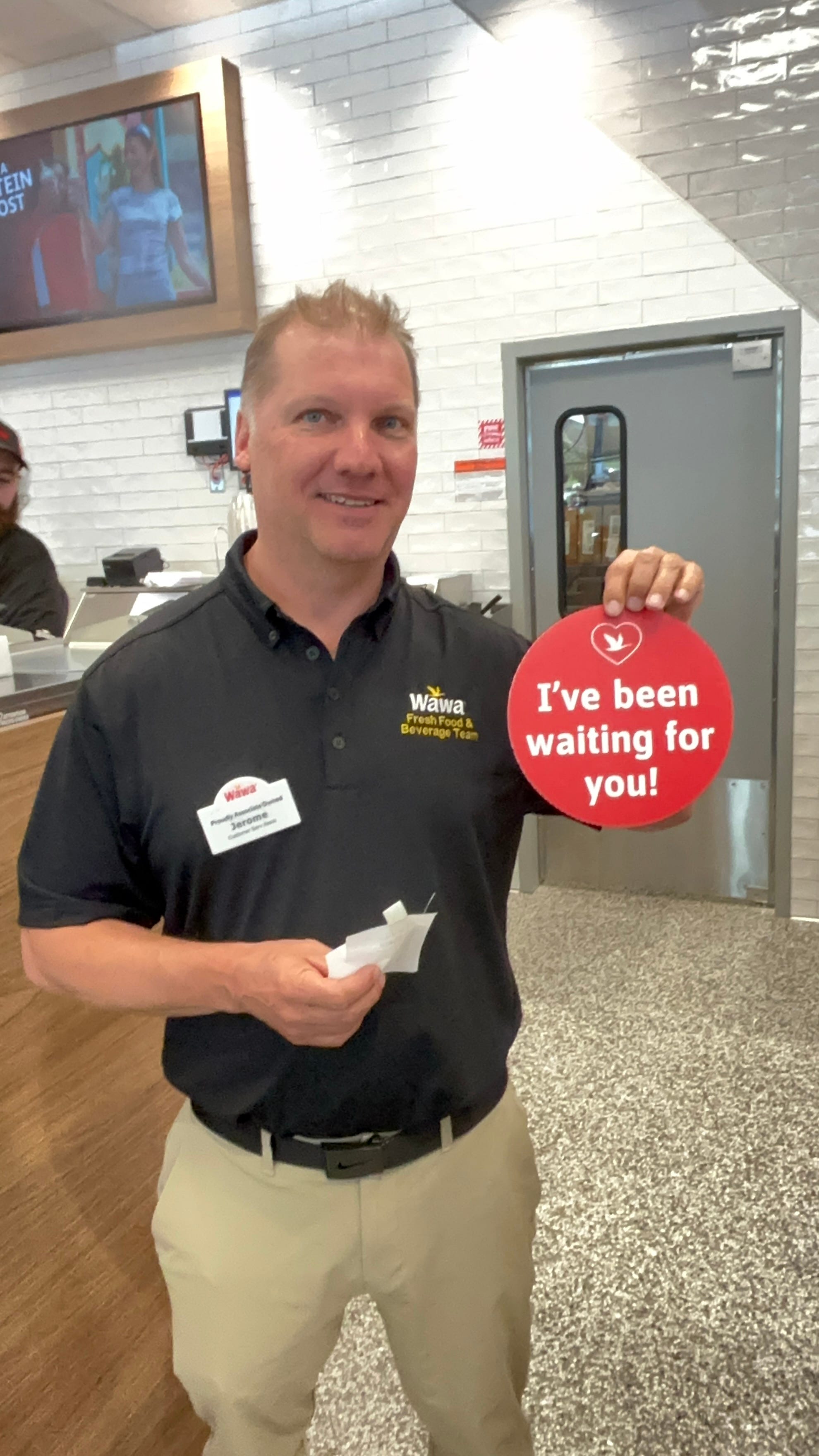 'Home is here now': Wawa fans celebrate Tennessee debut in Clarksville