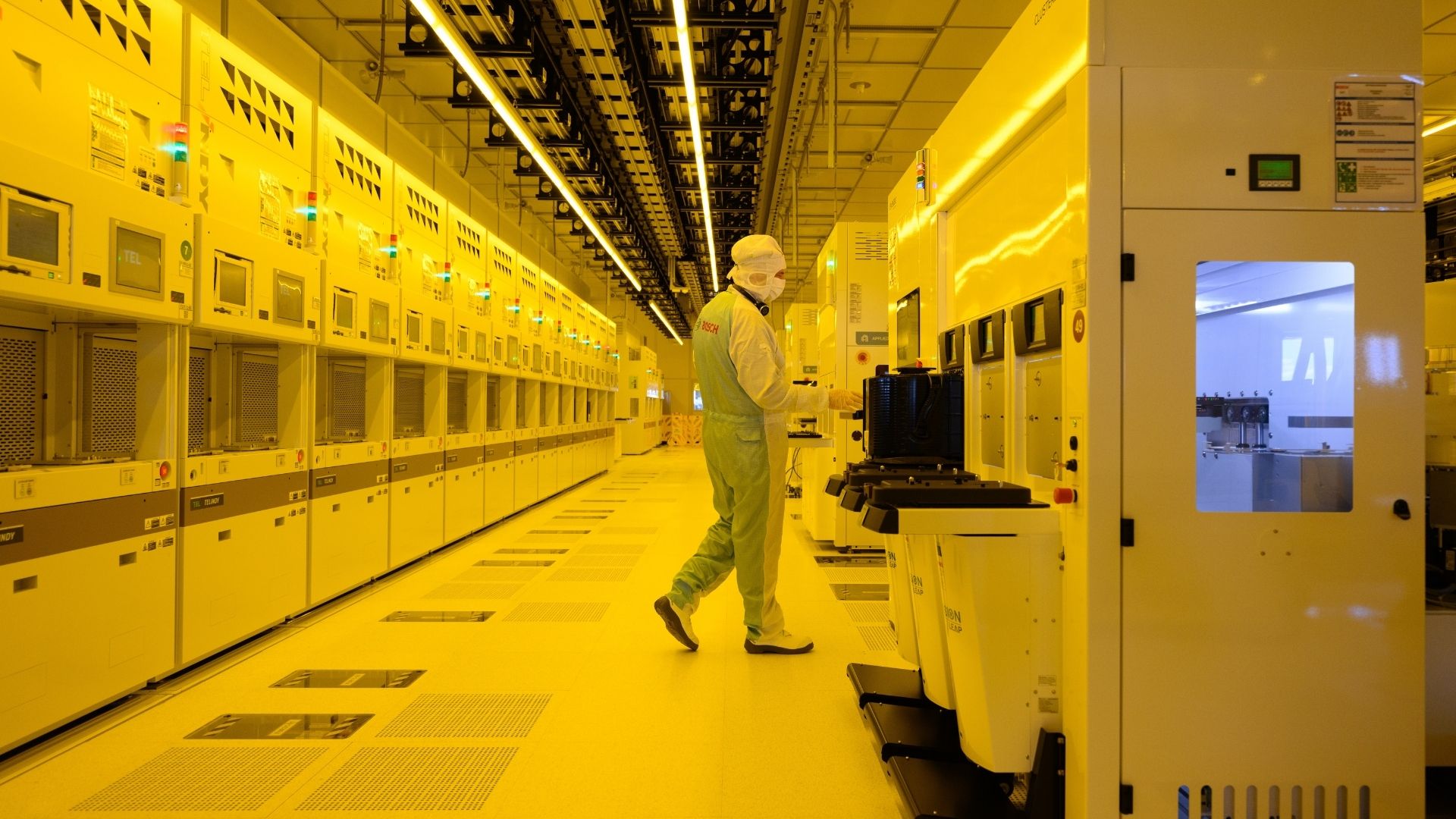 New atom-thin coating frees up space for faster, more efficient ...