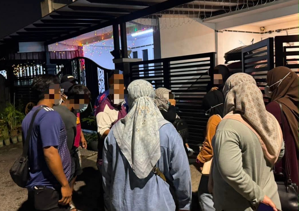 Johor DoE detects air pollution linked to suspected illegal oil dumping ...