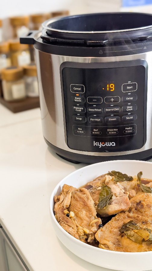 One pot batch cooking chicken adobo
