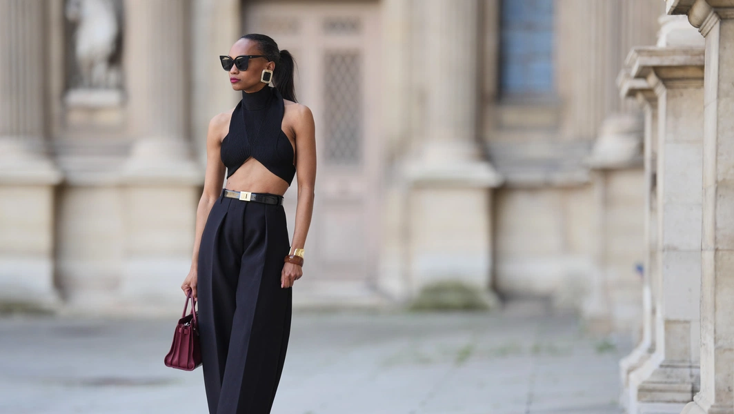 Why we keep reaching for black clothes