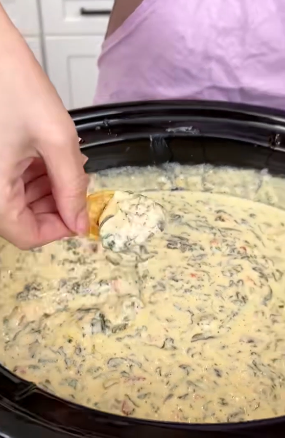 Slow cooker spinach dip with Rotel