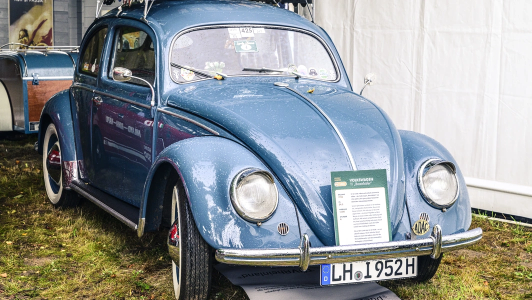 10 classic cars celebrated for durability and longevity